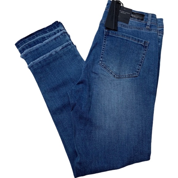 Black Label | Jeans | Nwt Black Label Ladies Distressed Ankle Je | Poshmark
